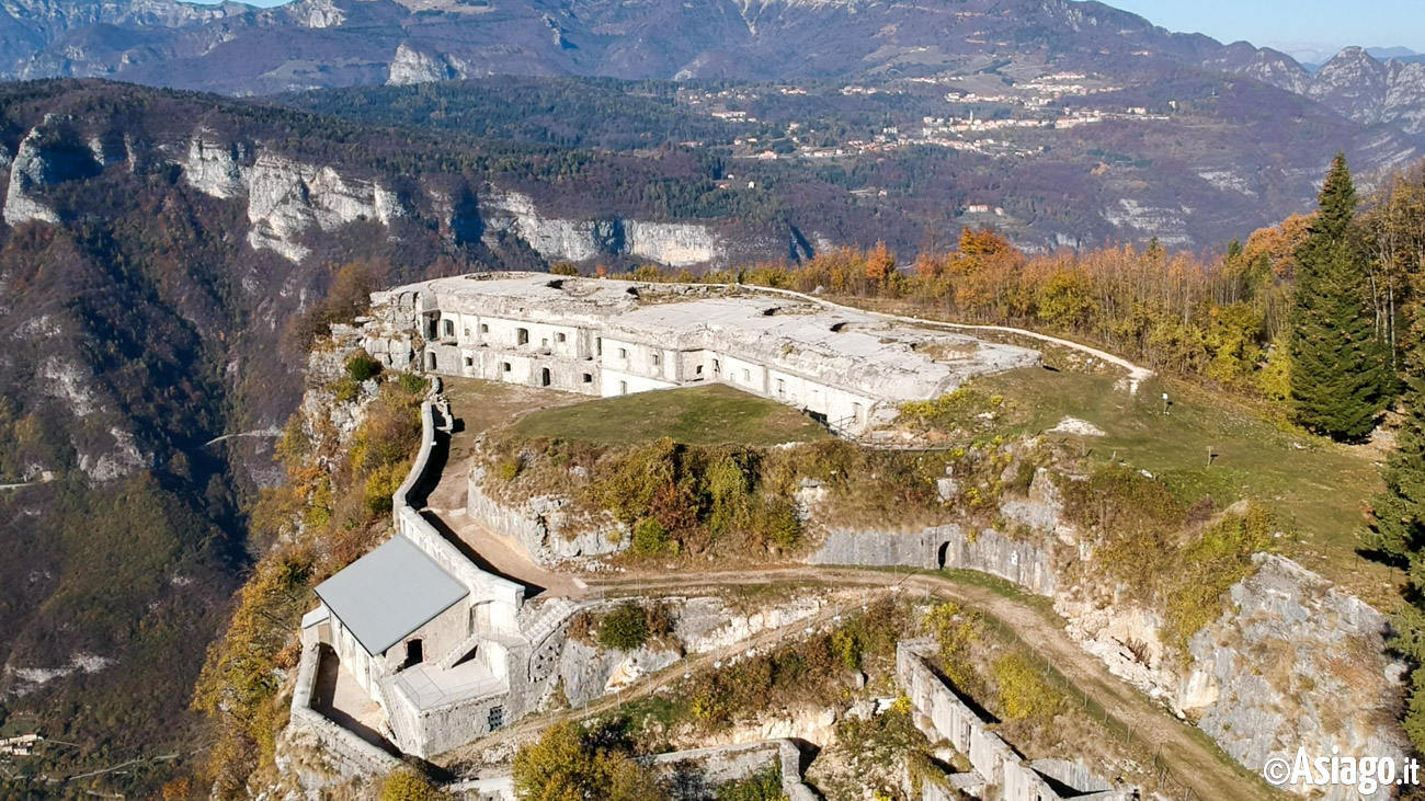 Itinerario escursione Treschè Conca - CAI 804 - Forte Corbin - Treschè ...