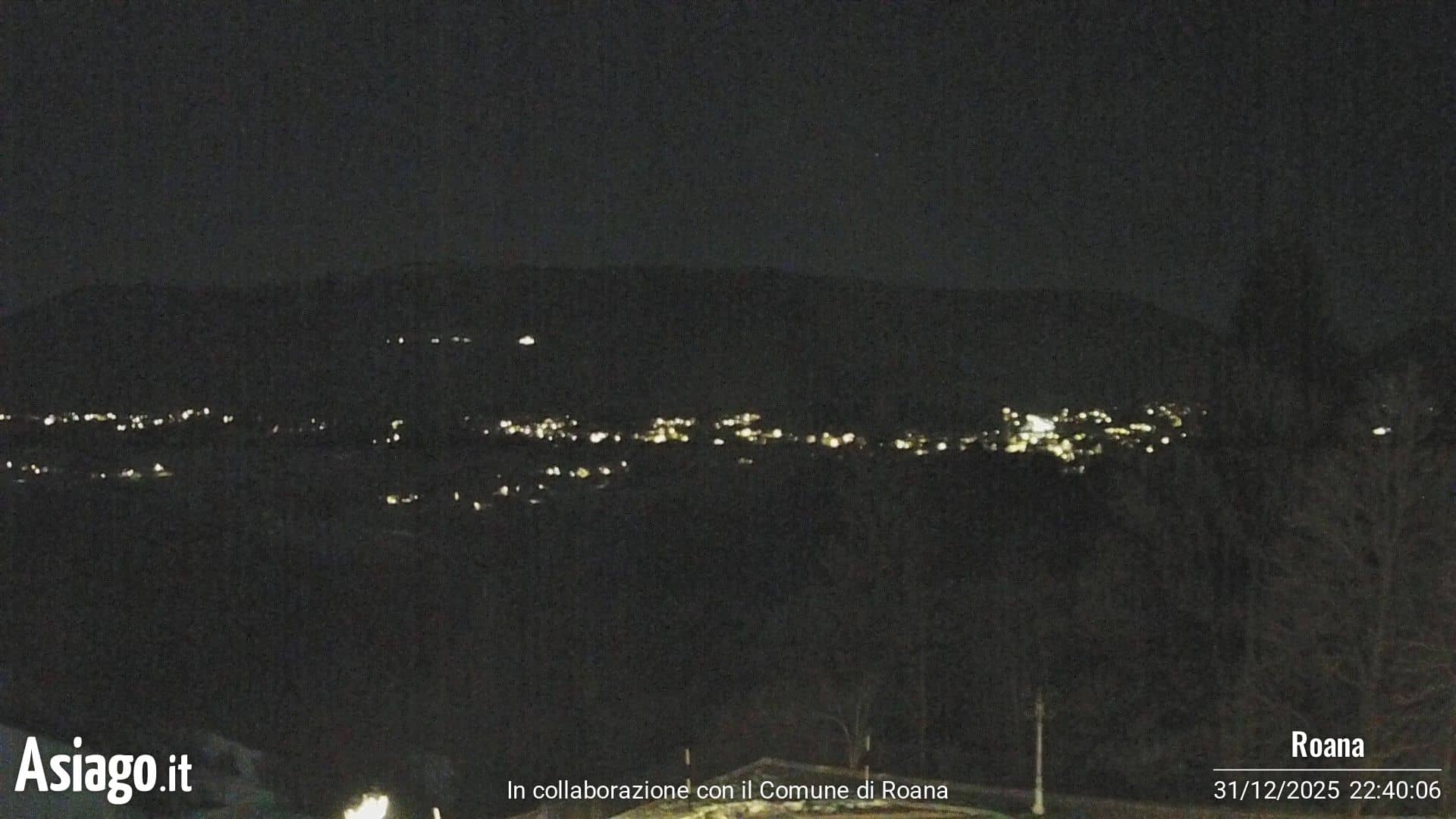 Webcam live su Roana dal Municipio del Comune di Roana a Canove