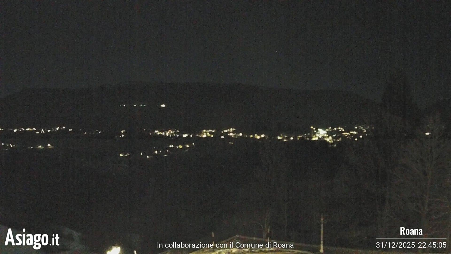 Webcam live su Roana dal Municipio del Comune di Roana a Canove