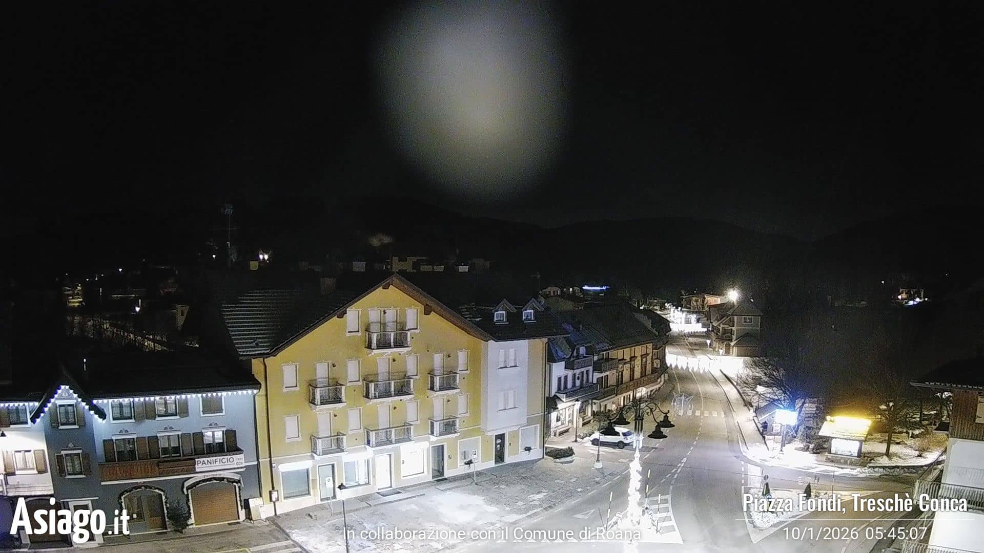 Webcam live su Piazza Fondi a Treschè Conca