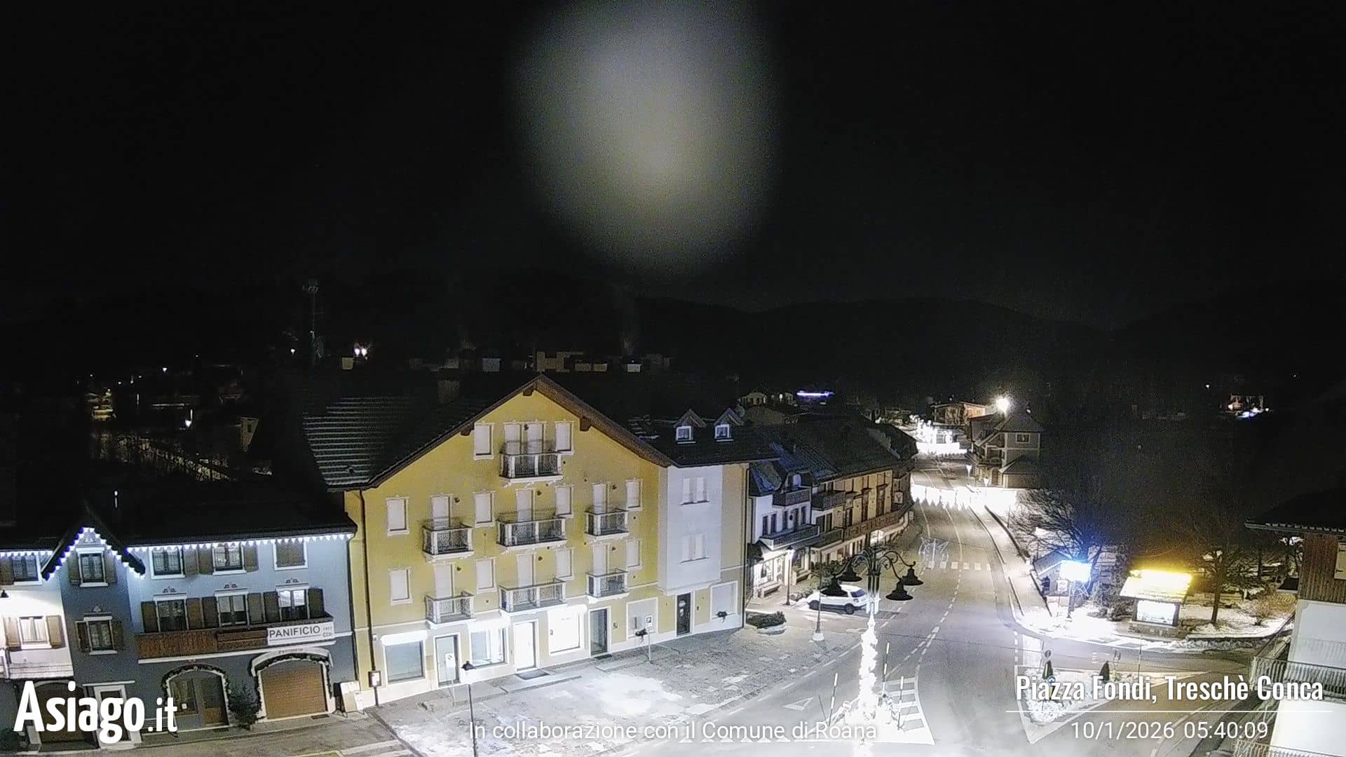 Webcam live su Piazza Fondi a Treschè Conca